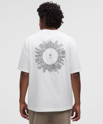 lululemon Heavyweight Cotton Jersey T-Shirt Milan f&uuml;r M&auml;nner - Gr&ouml;&szlig;e 2XL in White