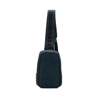 Mandarina Duck Damen Sling Bag MD Urban, 18 g
