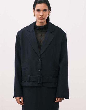 Asos Eleganter Blazer in Marineblau mit extremer Oversize-Passform und G&uuml;rtel am Saum