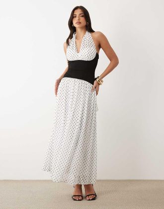 Tfnc Neckholder-Maxikleid aus Chiffon in Wei&szlig; gepunktet mit kontrastierendem Bund
