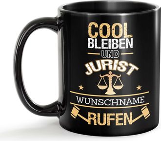 Tassendruck Schwarze Tasse für Jurist mit Name - Cool bleiben und Name rufen - Geschenk für Kollegen zum Geburtstag | Personalisierte Geschenke, Keramik Schwarz, 