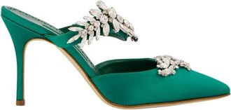 Manolo Blahnik Femme, Chaussures, Vert, Taille: 36 EU Mules en satin vert orn&eacute;es de cristaux