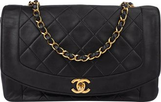 Chanel Crossbody Bags - Chanel Quilted Lambskin 24K Gold Single Flap Cross - Gr. unisize - in Schwarz - f&uuml;r Damen