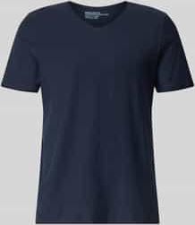 Mc Neal T-Shirt mit V-Ausschnitt und Rollsaum