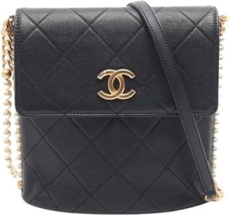 Chanel Sac bandouli&egrave;re en cuir Matelass&eacute; Pre-owned - Femme - Pre-owned - Noir - Taille: ONE Size