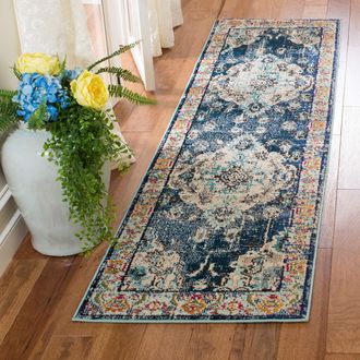 Safavieh Boho Teppich f&uuml;r Wohnzimmer, Esszimmer, Schlafzimmer - Monaco Collection, Kurzer Flor, Marineblau und Hellblau, 66 X 183 cm