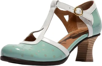 FLY London Pumps