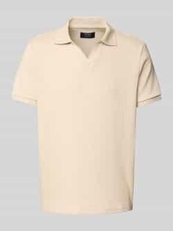 Mc Neal Regular Fit Poloshirt mit V-Ausschnitt