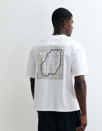 Wood Wood Double A By Wood Wood - Liam - T-shirt en pur coton &agrave; imprim&eacute; graphique carte - Blanc