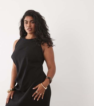 Asos Curve ASOS DESIGN Curve - Robe longue en cupro &agrave; dos nageur et d&eacute;tail pliss&eacute; - Chocolat-noir