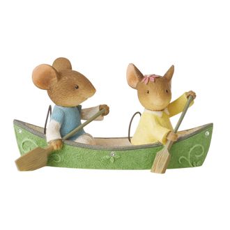 Enesco Schw&auml;nze mit Herz Happy Camper Kanu Maus Paar Miniaturfigur, 4,4 cm, Mehrfarbig