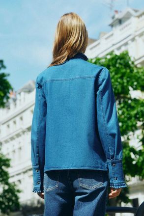 Next Jeansbluse Denim Hemd mit R&uuml;schendetail und Kr&auml;uselausschnitt (1-tlg)