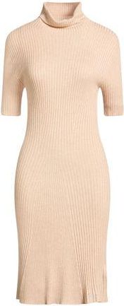 Guess ROBES - Robes midi sur YOOX.COM