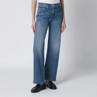 Mother The Mid Rise Lasso Sneak Jeans in mittelblauer Waschung