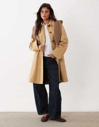 Nobody's Child trench-coat mi-long en coton avec &eacute;charpe &agrave; capuche amovible &agrave; carreaux contrastants beige-Neutre