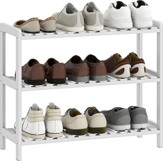 HOMCOM Schuhregal mit 3 Ebenen, Schuhablage aus Kiefernholz mit 3 Lattenregalen, f&uuml;r Wohnzimmer, Flur, 70 x 26 x 57,5 cm, wei&szlig;