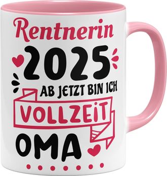 OM3 Oma ist Rentnerin Kaffee-Tasse mit Spruch - Rente 2025 - Vollzeit Großmutter - Renteneintritt Ruhestand - Keramik Becher - 11oz 325ml - Beidseitig Bed