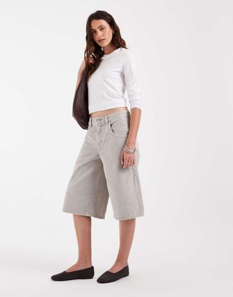 Levi's super baggy Denim-Shorts in Grau
