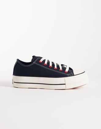 Converse Chuck Taylor All Star Lift Ox - Sneaker in Schwarz mit Herz-Detail