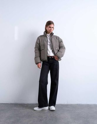 Topshop Pufferjacke in Schwarz mit kleinem Karomuster und Stehkragen