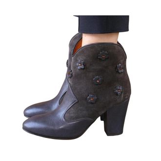 Chie Mihara Rustikale Lederstiefel - - Shoes - Damen - Braun - 35 EU