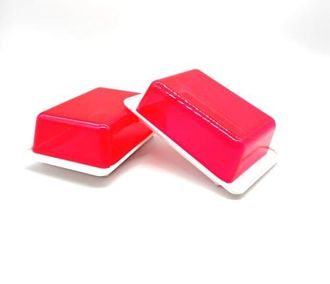 Kimmel 2 St&uuml;ck Butterdose K&uuml;hlschrankbutterdose Butterglocke Butterschale mit Deckel, Mehrweggeschirr, aus Kunststoff, Unterteil wei&szlig;, Deckel rot-glasklar