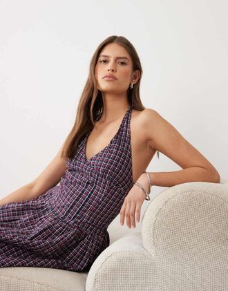 Cotton On Kaity - Midikleid in Moonlit-Indigoblau mit gr&uuml;nem Karomuster und Neckholder-Tr&auml;ger