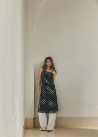 Mango Top long en dentelle &agrave; pois noir - Femme - XS - MANGO