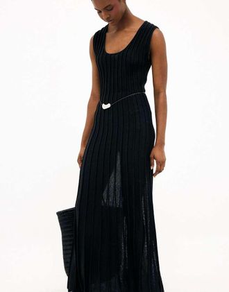 NA-KD Maxikleid aus Rippstrick in Schwarz mit U-Ausschnitt
