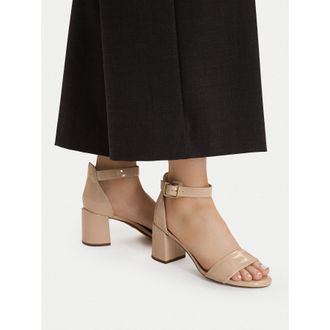 Clarks Sandalen Clarks Ezoria Mae 26181299 Beige