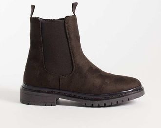 New Look Chelsea-Boots in Wildlederoptik mit grober Sohle in Dunkelbraun