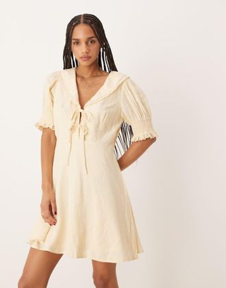 Nobody's Child Louise - Robe courte avec col - Jaune