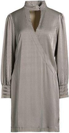Nenette ROBES - Robes courtes sur YOOX.COM