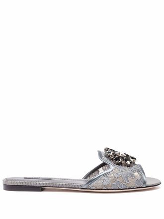 Dolce & Gabbana sandales Rainbow Lace à détail de broche - Gris