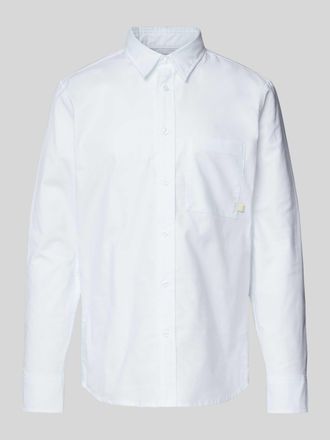 Calvin Klein Jeans Regular Fit Freizeithemd mit Kentkragen Modell OXFORD