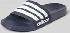 adidas Slides mit Label-Detail Modell ADILETTE SHOWER