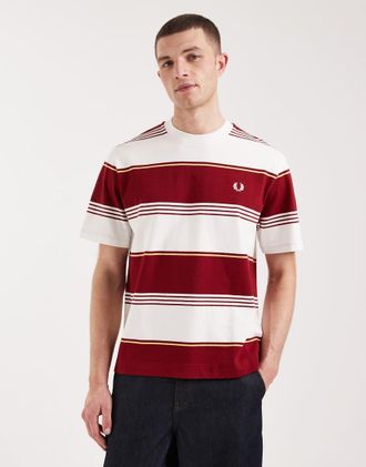 Fred Perry Schweres, gestreiftes T-Shirt in Rot und Wei&szlig; mit Logo-Bunt