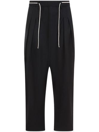 Mordecai pantalon court &agrave; d&eacute;tails pliss&eacute;s - Noir