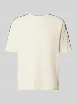 Mc Neal T-Shirt mit Strukturmuster und Rundhalsausschnitt