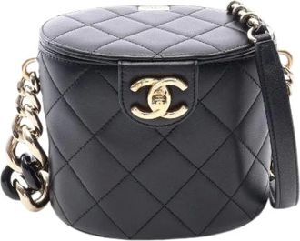 Chanel Sac bandouli&egrave;re Matelass&eacute; en cuir dagneau Pre-owned - Femme - Pre-owned - Noir - Taille: ONE Size