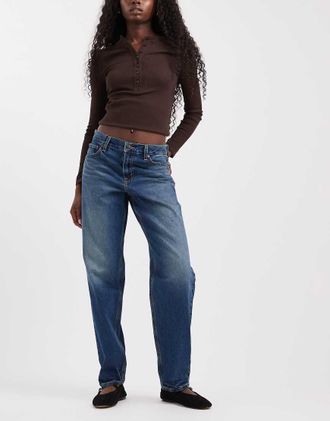 Levi's lockere Tapered-Jeans aus Denim in Mittelblau