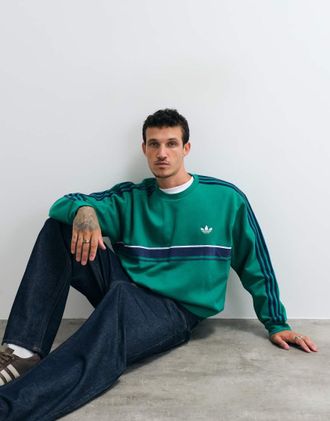 adidas Originals Retro-Sweatshirt in Gr&uuml;n