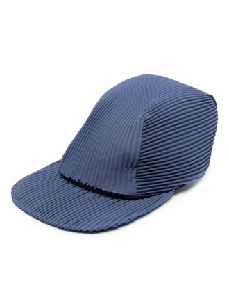 Homme Pliss&eacute; Issey Miyake casquette &agrave; design pliss&eacute; - Bleu