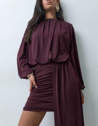 Pretty Lavish robe courte en jersey drap&eacute;e avec d&eacute;tail de ceinture en figue-VIOLET