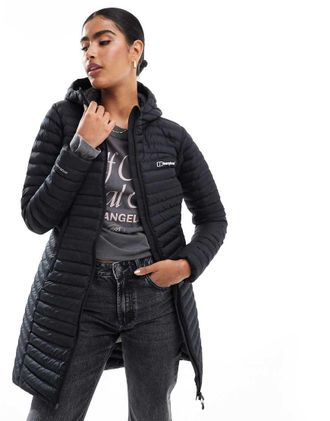 Berghaus Nula Micro - Wattierte, lange Jacke in Schwarz