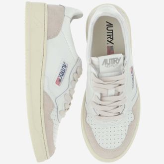 Autry Womens Sneakers Medalist Low Beige Leather Trainers