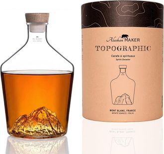Alaskan Maker Spirituosenkaraffe 1,2 L - Handgeblasenes Borosilikatglas mit 3D-Bergrelief | Holz- und Korkverschluss, hochwertiges Design | TOPOGRAPHIC (Mont Blanc)