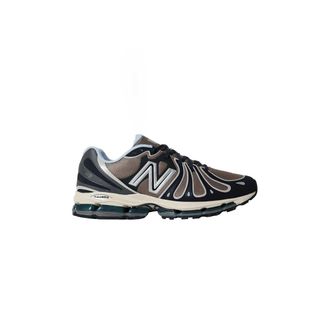New Balance ABZORB 1890 Sneakers