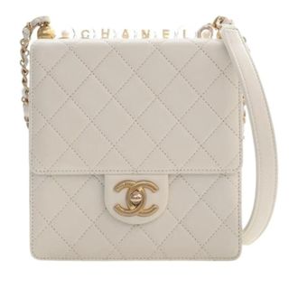 Chanel Sac bandouli&egrave;re matelass&eacute; vintage doccasion - Femme - Pre-owned - Blanc - Taille: ONE Size