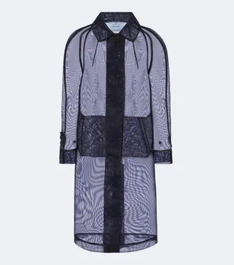 Prada Mantel